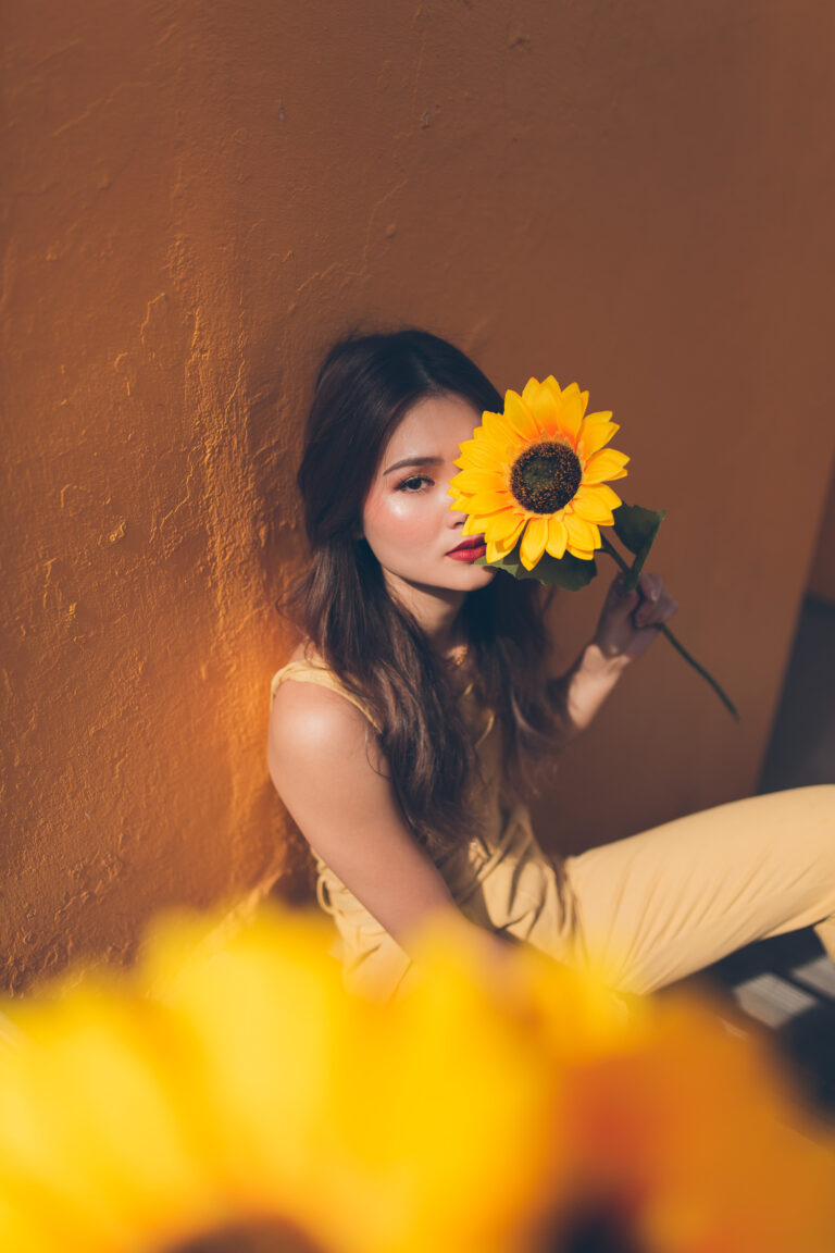 Yellow-themed shoot with Rachell